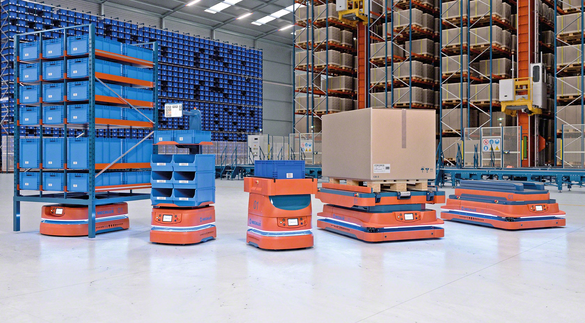 Autonómne mobilné roboty (AMR) - Mecalux.sk